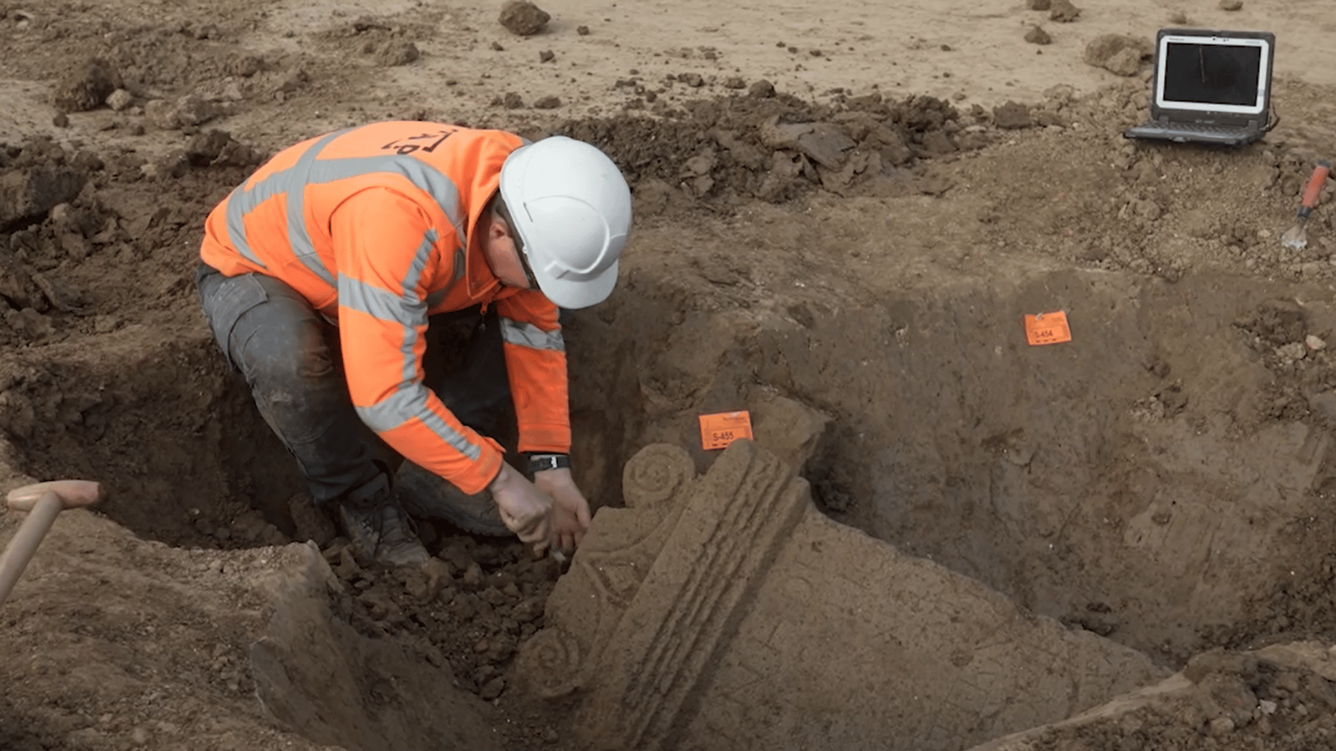Spectacular discovery: Dutch archaeologists unearth one of the most ...